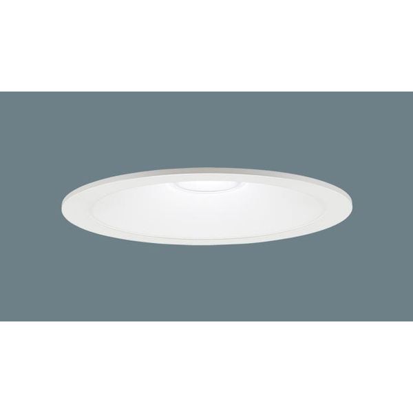 【商品説明】●天井埋込型　LED（昼白色）　ダウンライト　浅型8H・高気密SB形・拡散タイプ（マイルド配光）　調光タイプ（ライコン別売）／埋込穴φ150　白熱電球60形1灯器具相当【光源】●LED（昼白色タイプ）1個　●色温度：5000 K...