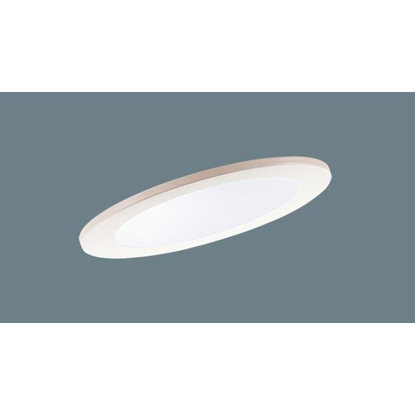 【商品説明】●天井埋込型　LED（昼白色）　ダウンライト　浅型8H・高気密SB形・拡散タイプ（マイルド配光）　埋込穴φ100　白熱電球100形1灯器具相当【光源】●LED（昼白色タイプ）1個　●色温度：5000 K　●光源寿命40000時間...