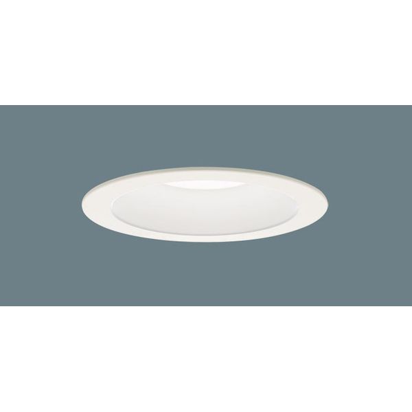 【商品説明】●天井埋込型　LED（温白色）　ダウンライト　浅型8H・高気密SB形・拡散タイプ（マイルド配光）　埋込穴φ150　白熱電球200形1灯器具相当【光源】●LED（温白色タイプ）1個　●色温度：3500 K　●光源寿命40000時間...
