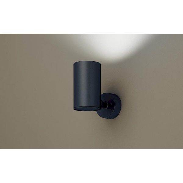 【商品説明】●天井直付型・壁直付型・据置取付型　LED（昼白色）　スポットライト　美ルック・拡散タイプ　白熱電球100形1灯器具相当【光源】●LED（昼白色タイプ）　●色温度：5000 K　●光源寿命40000時間（光束維持率70％）【寸法...