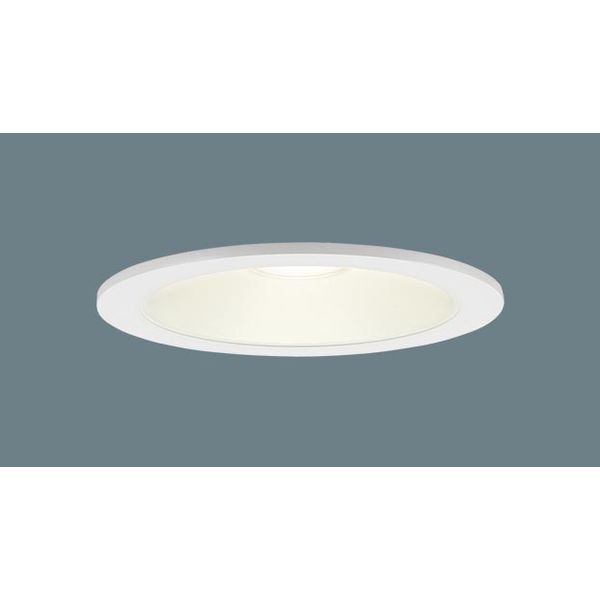 【商品説明】●天井埋込型　LED（電球色）　軒下用ダウンライト　浅型8H・高気密SB形・拡散タイプ（マイルド配光）　防湿型・防雨型／埋込穴φ125　白熱電球100形1灯器具相当【光源】●LED（電球色タイプ）1個　●色温度：2700 K　●...
