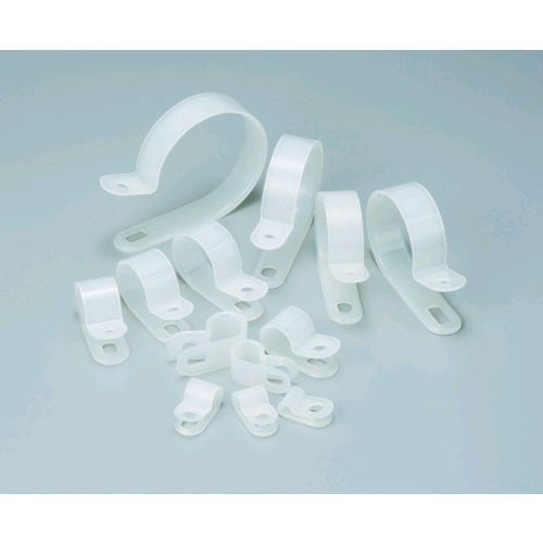 【特長】●壁などにねじで配線を固定します。【仕様】●色：白●使用ねじ寸法：M4●B(mm)：12●C(mm)：24●A(mm)：27.5●E(mm)：3.6●d(mm)：4.6【仕様2】●屋内用【材質／仕上】●ナイロン66【原産国】台湾補足...