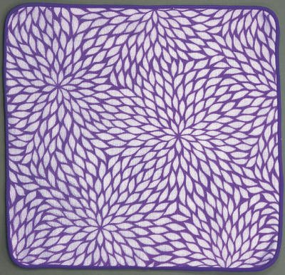 赤ちゃんのお肌にも優しい。自分用から、贈答用としてもお薦めのガーゼタオルです！ 表がガーゼで、裏がタオルになっております。 ●サイズ：約28cm×28cm ●素材：綿100％ ●パソコンの環境や、モニターの性質上、OBORONタオルハンカチ...