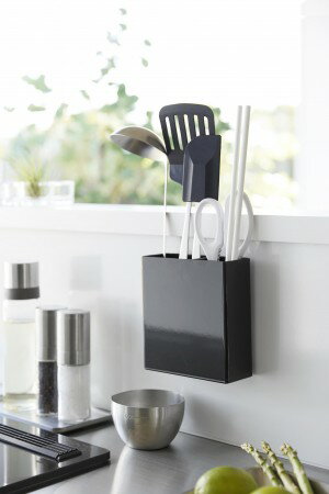 ※お取り寄せ商品です。在庫のある場合は、1〜5営業日で発送いたします。在庫が流動的ですので、急な品切れにはご了承くださいませ。お急ぎの場合は予めお問い合わせいただけますと助かります。 商品名 フィルムフックキッチンツールホルダー　タワー　2...