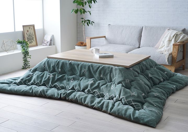 ※お取り寄せ商品です。在庫のある場合は、1〜5営業日で発送いたします。在庫が流動的ですので、急な品切れにはご了承くださいませ。お急ぎの場合は予めお問い合わせいただけますと助かります。 商品名 こたつ薄掛布団　ハピネス メーカー イケヒココー...