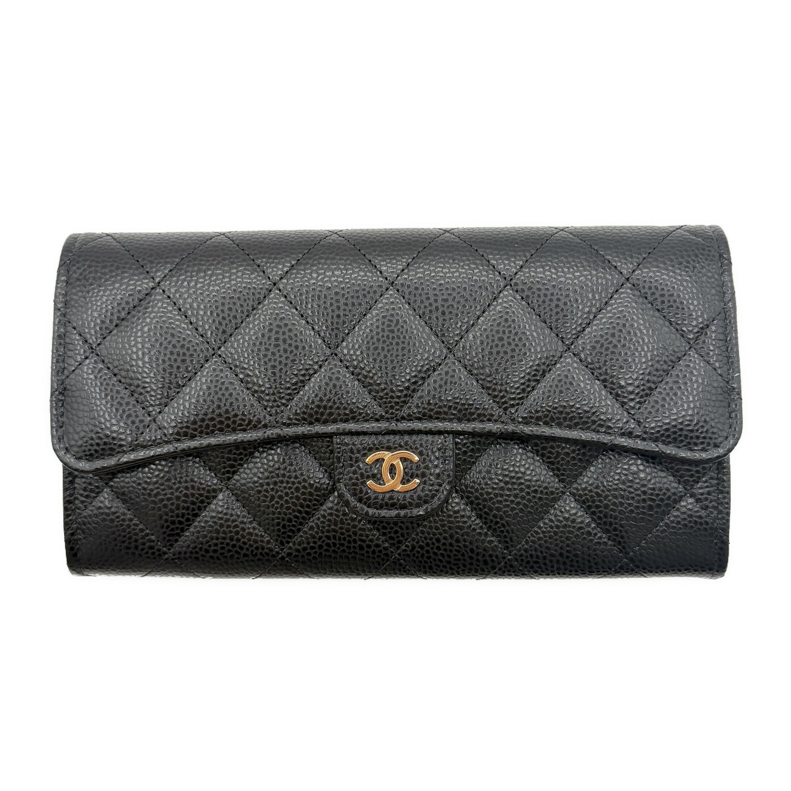 ● 商品情報 取扱店舗心斎橋 商品番号chanellongwallet-1 ランク未使用 ブランドシャネル(CHANEL) 色黒 素材キャビアスキン 金具ゴールド金具 サイズW19.5cmxH10cm 付属品箱・袋・冊子 製造番号ランダム(...