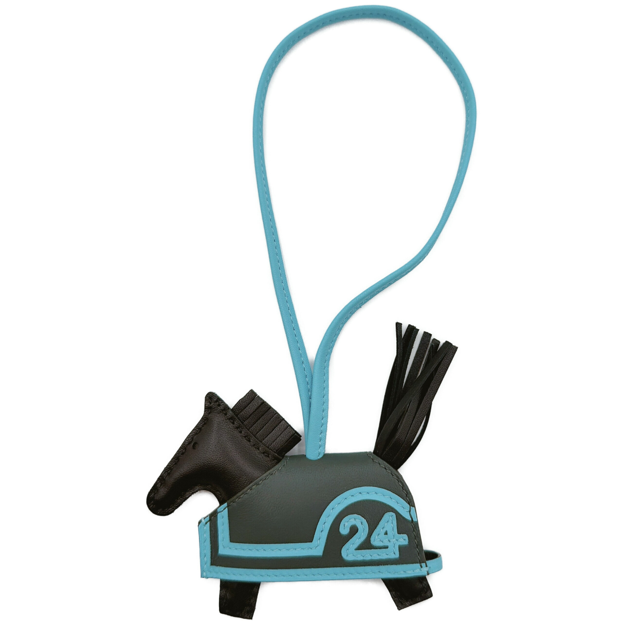 ● 商品情報 取扱店舗心斎橋 商品番号rodeo24-3 ランク新品 ブランドエルメス（HERMES) 色黒/ヴェールマングローブ/セレステ 素材アニョーミロ サイズW8.5cm×H7.5cm全長/約22cmストラップラップ全長/約17cm...