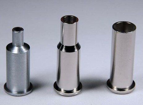 ※画像はイメージです。※本商品はメーカー取り寄せ商品です。※掲載商品は予告無く販売終了となっている場合があり、出荷確約をするものではありません。■特徴●コテライザー150オート・150用■仕様●内径:Φ9.7