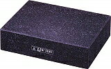 ■特長●JIS B7513規格品です。■仕様●平面精度(μm):3.5●幅(mm):200●奥行(mm):200●高さ(mm):50●JIS B7513規格品●精密検査用■材質・仕上げ●自然石（黒御影石）
