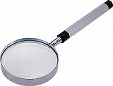 ■用途●精密部品のチェック、本などの小さい文字などに。■特長●握手棒がアルミシャフトでできています。■仕様●倍率(倍):2.7●レンズ寸法(mm):50●全長(mm):145●ワークディスタンス(mm):140■材質・仕上げ●レンズ:ガラス