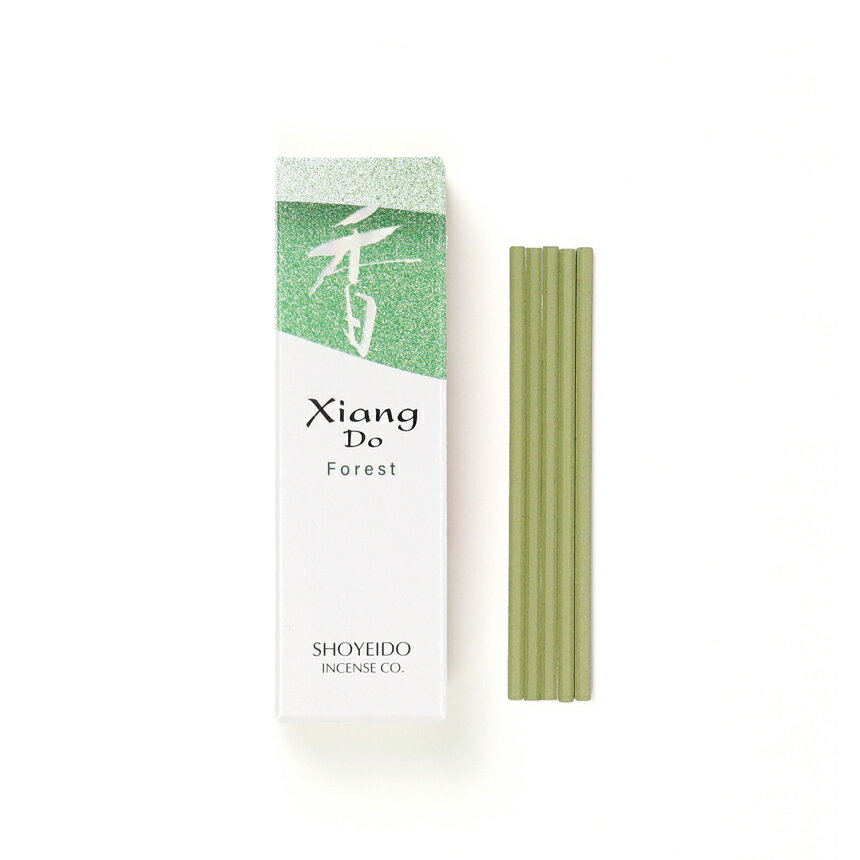 メーカー 松栄堂 内容 ・スティック20本入り 商品説明 ・森の大地と樹々の若葉からたちのぼる爽やかな香り、木もれびをあびて ・一定の太さで燃え進むので、最後まで安定した香りが得られます。 ※新パッケージ変更しております。※