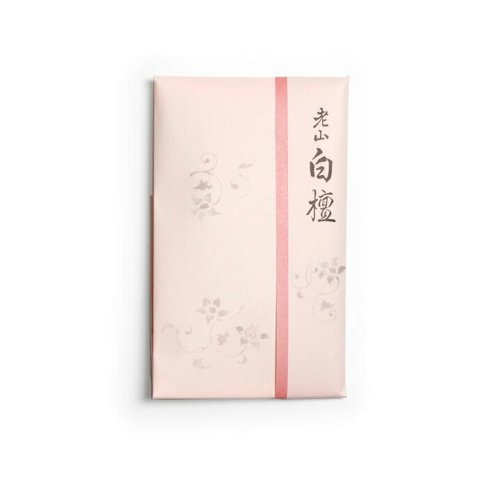 メーカー 松栄堂 内容 香木(刻(きざみ)加工) たとう紙(135×81mm)入 内容量:10g 商品説明 「老山白檀」は南インド・マイソール地方に産する 最高級の白檀です。 上品で爽やかな香りが特徴です。
