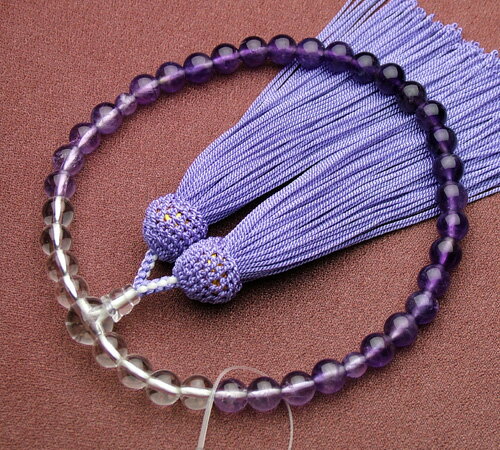 サイズ 37珠（主珠） 材質 【主珠】紫水晶・本水晶（7mm） 【親珠】本水晶（10mm） 【二天珠】紫水晶（6mm） 房 古代色房（正絹頭付） 付属品 専用桐箱付 京職人の手づくりタグ付 宗派 どの宗派でもお使いいただけます。 備考 ■輪...