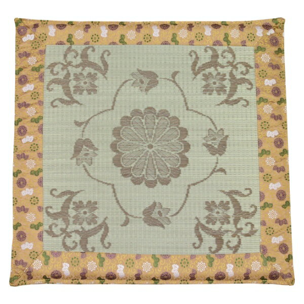 サイズ 【縦】約70cm×【横】約70cm 付属 専用の収納ケース付 商品説明 ■清涼感たっぷりのイ草座布団が入荷いたしました。 ■袋織■《特徴》織糸の数が通常より100本近く多いので、細かな柄をきれいにだせるのが特長です。 繊細な文様が出...