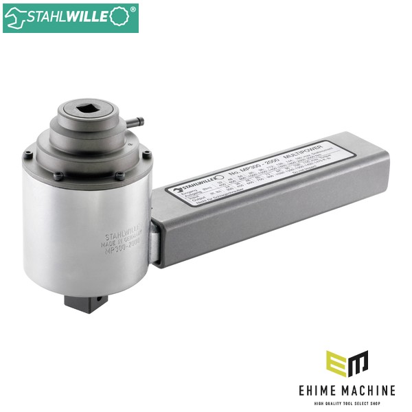 倍力レンチで大きなナットも締め付けできる。 サイズは凹1/2×凸1。全長330mm、質量7000gです。 仕様 品番MP300-2000JANコード4018754186808最大出力2000/1475Nm/ft.lb最大入力160/118N...