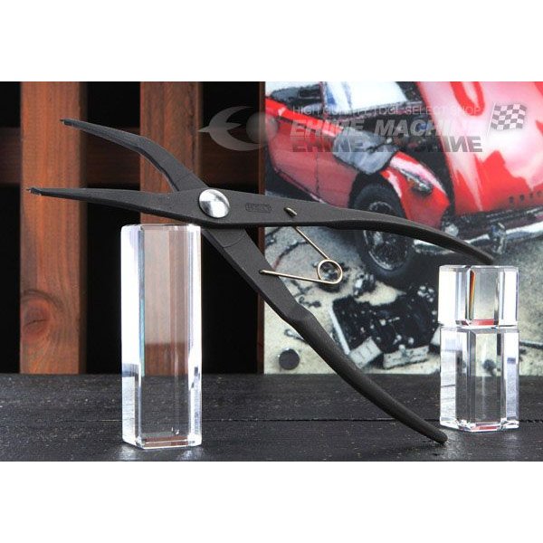 深穴用スナップリング脱着工具。 このスナップリングプライヤーは、シリンダー・P付きキャリパーの深穴部の止め輪などを、外すために開発された特殊工具です。 超スリム＆ロングタイプで、さらに先端部片側は面を取ってありますので、一般のスナップリング...