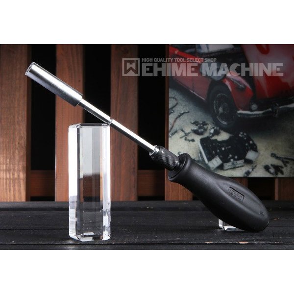 カーナビ、カーオーディオ脱着工具として最適な、伸縮式ドライバー！ 軸長が100mm、160mmに伸縮するので、1本で2役のナットドライバーになります！ マグネットによりボルトをしっかりキャッチ！自動車内装脱着時など、ボルトが脱落しては 困る...