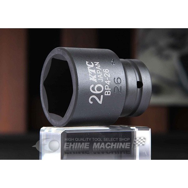 差込角12.7sq.のインパクトレンチ用六角ソケット、対辺26mm。 KTCのインパクトソケットBP4-26です。 差込角12.7mm(12.7sq.)(1/2)のインパクトレンチ(電動・エア)用六角ソケットで、対辺二面幅は26mmです。 ...