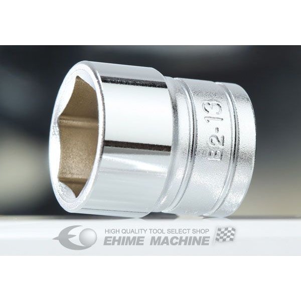 KTCの6.3sq.サイズスタンダードソケットです。 狭い場所、奥まった場所の整備作業等に役立ちます。 ■型式：B2-13 ■メーカー：KTC(京都機械工具株式会社） ■全長：20.5mm ■重量：22g 人気のカテゴリ 新商品 今月の特価...