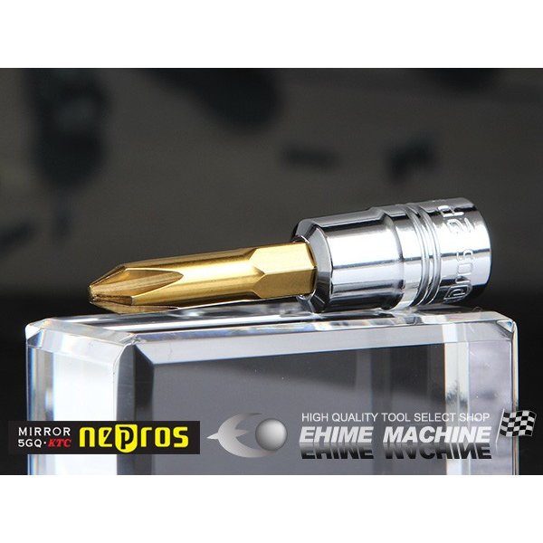 KTCのものづくりの粋を集めた最高傑作！ 数千人のプロフェッショナルの意見からたどり着いた工具の理想形。 高強度・高強靭性・高耐久性を携えた理想の素材開発、 人間工学・力学など様々な観点から徹底的に追求した先進の設計思想、 理想を具現化する...