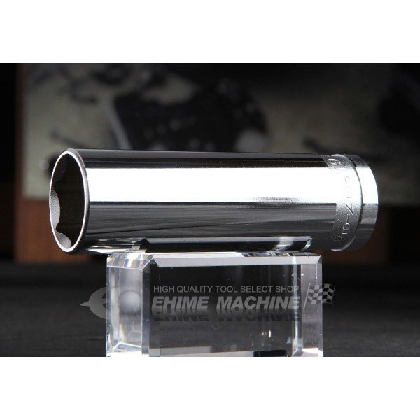 自動車ホイールナット専用3ポジショントルクレンチソケットセット TR-403PWS に付属しているホイールナット専用ソケットです。 自動車ホイールナット専用3ポジショントルクレンチ TR-403PWをお持ちの方で、 ソケットを一緒に収納され...