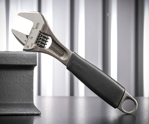 ネコポス発送の場合 ※お届け日時指定はご利用頂けません ※代金引換でのご利用は頂けません ※ただし通常品(ネコポス対象外の商品)と買い合わせた場合は、上記の限りではございません ジョーが開く時、ジョーのシャフトが外側に飛び出ないため、狭所作...