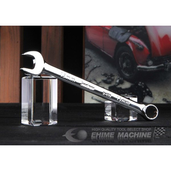 ●メガネとスパナの役目を一丁でするレンチ。 携帯・出張時に便利。 また、メガネやスパナの共廻り止め用として1セットは必需品です。 工具の点数を少なくしたい場合等、選択肢の一つ。 クロームメッキ鏡面仕上げ 人気のカテゴリ 新商品 今月の特価品...