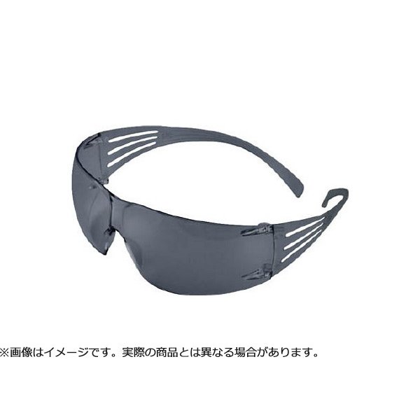 ※こちらの商品は衛生商品のため、返品受付できません。●3M独自の応力分散技術により調整を必要とせず、ただかけるだけで抜群の快適・安全を提供します。 ●屋外作業での眩しさを抑えるグレーレンズです。 仕様： ●レンズ色：グレー ●UVカット：○...