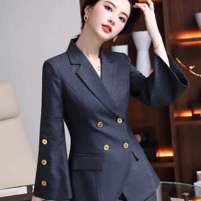 大人　レディース　きれいめ　レトロ　ヴィンテージ　クラシック　クラシカル　エレガント　フェミニン　プリンセス　姫系　かわいい　セレブ　ラグジュアリー　ロマンティック　お嬢様　ドーリー　姫　女優　スーツ　セットアップ　襟　テーラード　金ボタン...