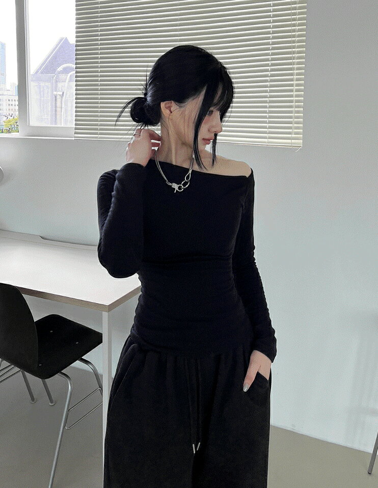 【Hatsukoshi】Bichovi one-shoulder brushed t-shirt (R8288A507BNV) ビチョビワンショルダー起毛Tシャツ ▼サイズ詳細 (cm) －ONE SIZE (着丈69　肩幅47　胸囲114...