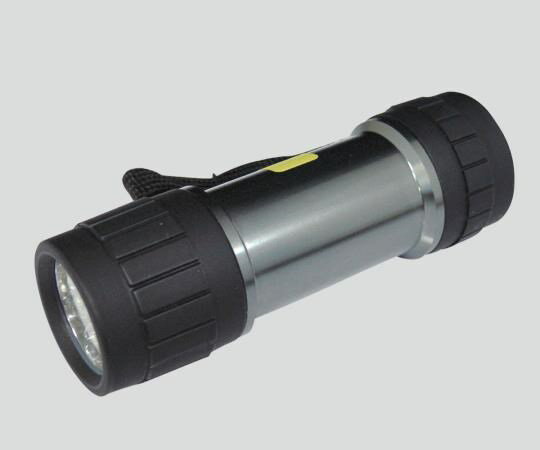■商品仕様型番：PW-UV943H-04サイズ（mm）：φ31×93仕様：9灯光源：日亜化学工業製　紫外線LED（UV-LED）本体材質：アルミニウム電源：単4乾電池×3本（別売）紫外線波長：375nm4582107443189