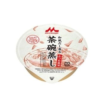 1個当たり80g、100kcalの食べきりサイズです。 たんぱく質は、1個当たり5.0g配合しています。 和風だしの旨味と卵のやさしい舌ざわりのみんなが大好きな茶碗蒸しです。 かたいものが食べづらい方、噛む力が落ちた方にも 食べやすい食感で...