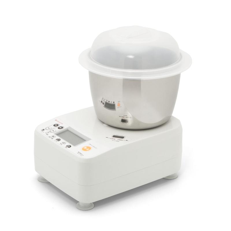 日本ニーダー(KNEADER) パンニーダー PK1012PLUS ホワイト本体サイズ:幅27.4×奥行37.5×高さ38.7cm本体重量:5.2kg材質:本体=ABS、フタ=PP、ポット=SUS、羽根=プラスチック原産国:日本電源:交流1...