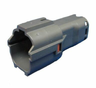 ■配線コードのワンタッチ接続に ●品番：HNW-246 ●入数：5 ●材質：PBT ●色：グレー ●リテーナ付 茶 ●JAN：4571492695921070型防水4極カプラーオス＆リテーナ—【ヤザキ製】 エンジンコンパートメント等の使用が可能