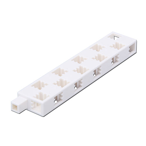 ArtecブロックArtecブロック商品サイズ(単位mm):20×104×10mm セット内容:ステー×8 重量(g):86g 材質:ABS 包装サイズ:155x137x20mm