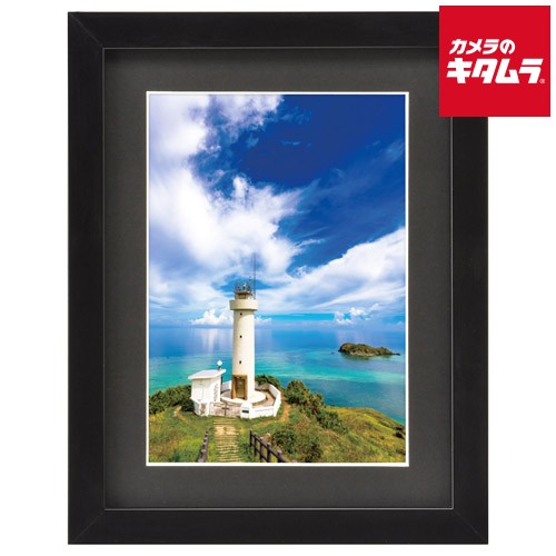 【製品特徴】■さまざまなお写真にあうシンプルな角形の額縁■飾りのないシンプルな角形のデザイン■2L、6切、A4サイズはスタンド付【製品仕様】●マット紙外寸法：W165×H216mm●マット紙抜き寸法：W115×H166mm●前面板：ガラス●...