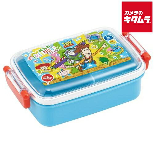 【製品特徴】■ふわっと盛り付けが出来るドーム型フタのタイトランチボックス■のり等がフタにくっつきにくく、押し潰れを防ぎます♪■おかずが片寄りにくい高い仕切り付き■食洗機対応・フタを外して電子レンジOK！■名前シール付き【製品仕様】●材質、耐...
