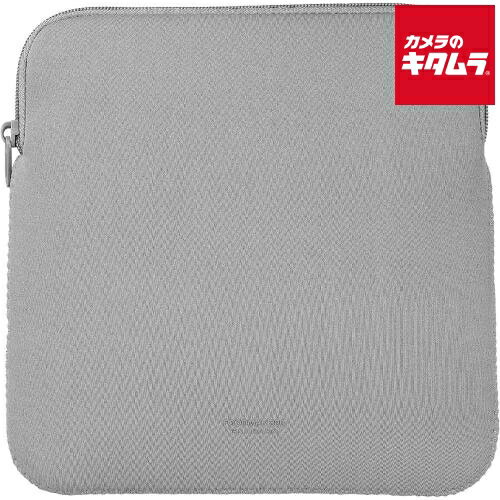 【製品特徴】■薄型弁当箱フードマンのサイズに合わせた作りでぴったり収まりスマートに持ち運べる専用ケース「FOODMAN 専用ケース」■高機能なネオプレーン生地で[保冷性][伸縮性][強度]を兼ね備えています■箸や調味料も一緒に入れられ、保冷...