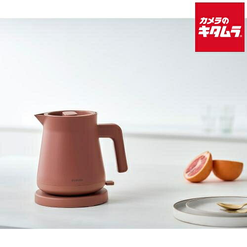 【製品特徴】■カップ1杯（140mL）約60秒でスピード沸騰！シンプル機能で使いやすい電気ケトルです■転倒湯漏れ防止構造で、倒れてもお湯がこぼれにくい安心設計！■誤って本体を倒してしまっても、お湯漏れを最小限に防ぐ設計なので、安心してお使い...