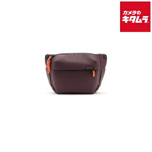 【製品特徴】■ミラーレスカメラやコンパクトカメラはもちろん、小型一眼レフを1台持ち運べるタウンユースに最適なエブリデイスリング6L■カメラに加えてタブレットや小物を収納できるので、使用の幅が広がります■ウエストバッグとしても使用でき、充実し...