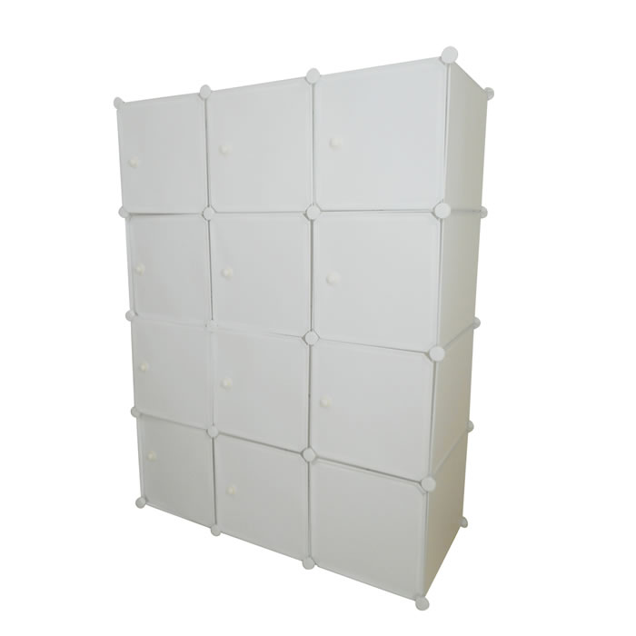 ■ブロックのようなシンプルなデザイン。1セットで12ボックス分まで組み立て可能。■設置場所の環境やスペースに合わせて、ボックスのレイアウトを自由自在に変更可能。■シンプルなデザインで衣類収納以外にもさまざまな用途で使える。■重量は1ボックス...