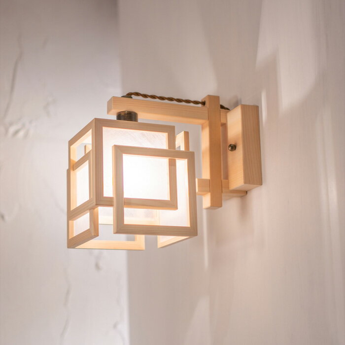 ■規格：E17　40W　白熱電球付■寸法：巾145　高220　奥行280■仕様：直付（要配線工事）■材質：檜／ワーロン（不織布）／金属BSメッキ（ソケットカバー）　■生産国：日本■■備考：〔上下逆向使用可能〕商品の特長・仕様に関する詳細はメ...