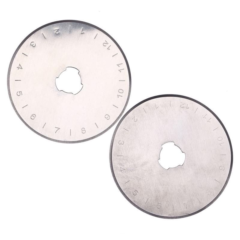 Hicello ロータリーカッター替刃 45mm 10枚入 生地裁断用 シャープ 円形刃合金工具鋼製のこのブレードは硬度は高いから、一度にA4紙の少なくとも15層又は綿布の5層をきれいにカットでき、切れ味が抜群ですし、使用寿命も長いです。替...