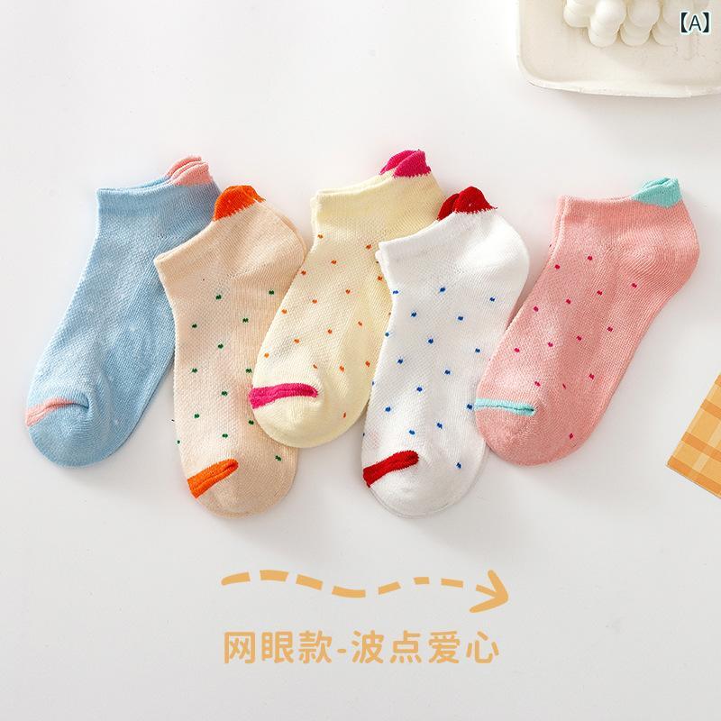 ・カテゴリ: 子供用靴下・素材: 綿75%・スタイル: 網目・機能: 透気・筒丈: 短筒・厚み: 薄手・柄: ドット、ハート、動物、猫、ウサギ・カラー展開: 波点ハート、動物世界、粉猫、萌ウサギ、カシウサギ・サイズ展開: S、M、L、XL