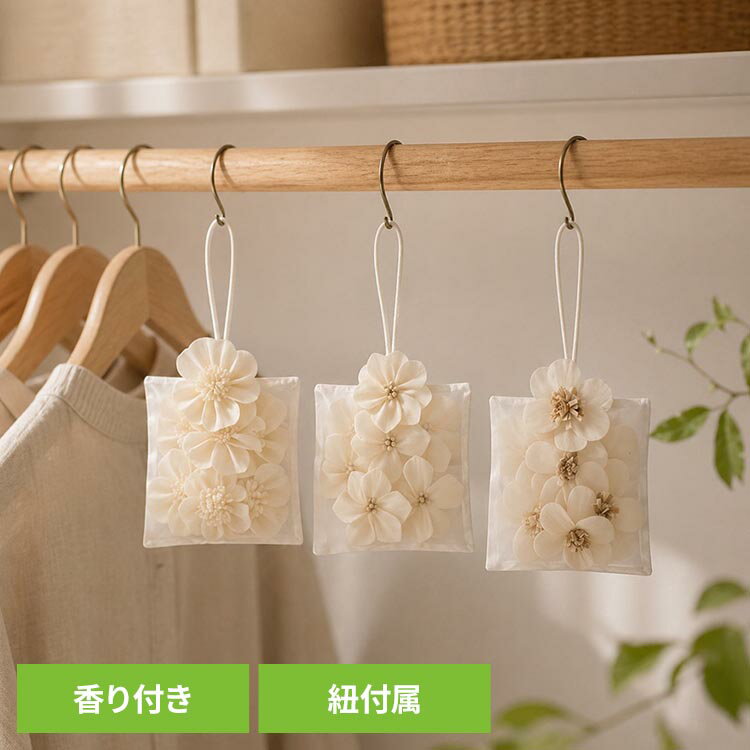 ソラフラワーはソラの木の茎を乾燥、加工したものから手作りで生み出される天然のアーティフィシャルフラワー＆ポプリです。シルクのように輝く自然の光沢と香りをお楽しみください。◇ソラサシェ繊細な小さなソラフラワーをオーガンジーに包み込んだ、エレガ...