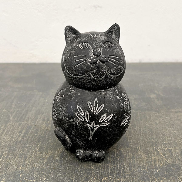 猫のオブジェ キャットオブジェ（ねこ）（11131）（高さ12.8cm）可愛らしい猫のオブジェです。サイズW8.2×H12.8×D8.2cm材質レジン※写真はイメージです。※植物、撮影資材などは含まれておりません。■商品のお取り寄せに数日か...