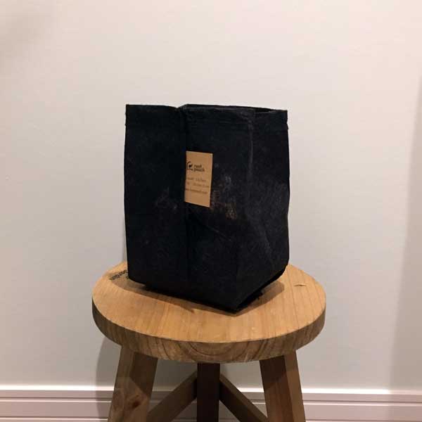 小型 Root Pouch 不織布育苗ポットルーツポーチ：育苗用ポット1.5QT（ブラック）（幅=直径13cm、高さ13cm、1.5L） 10個セットルーツポーチは、アメリカ、オレゴンで生まれたリサイクルペットボトルとリサイクル天然素材をミ...