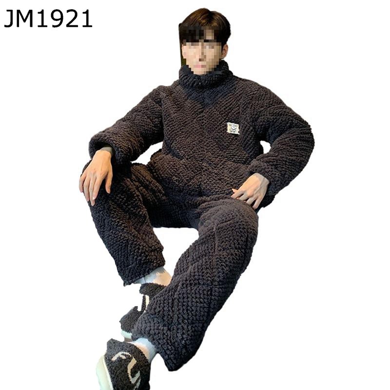 　　　 ◆◇◆人気の秘密◆◇◆ 【サイズ推薦体重】L：50-60kg、XL：60-70kg、2XL：70-80kg、3XL：80-90kg 【柔らかいフランネル素材】柔らかい厚手のブランケットみたいなあったか素材でありながら、とても軽く着心...