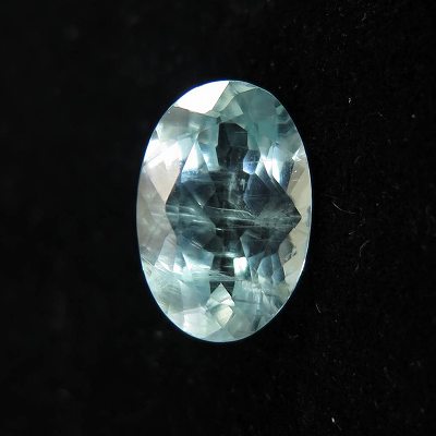 商品説明 商品名 スカイカイヤナイト 3A 12mmオーバル ファセットカット ルース 4.2ct　(ID:65055) サイズ(mm) 8 X 12 X 5 重量 4.2ct 産地 タンザニア 金属部分の材質 --- コメント ◆　本商品...