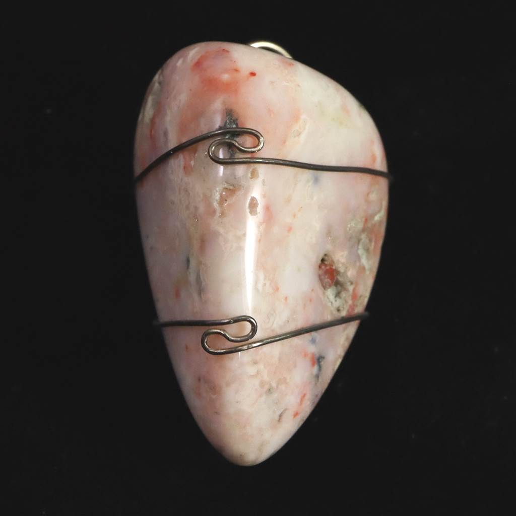 商品説明 商品名 H&E社 シナゼツ(AZOZEO) 　タンブル　ペンダントトップ　15.3g　(ID:89765) サイズ(mm) 22 X 34(40) X 18 重量 15.3g 産地 ニュージーランド 金属部分の材質 SS(スターリ...